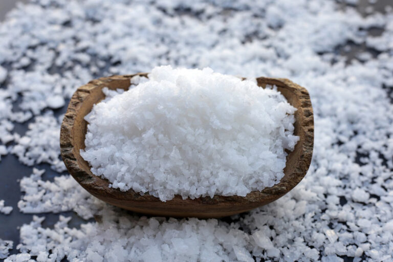 How to Distinguish Caustic Soda and Soda Ash? - epchems.com